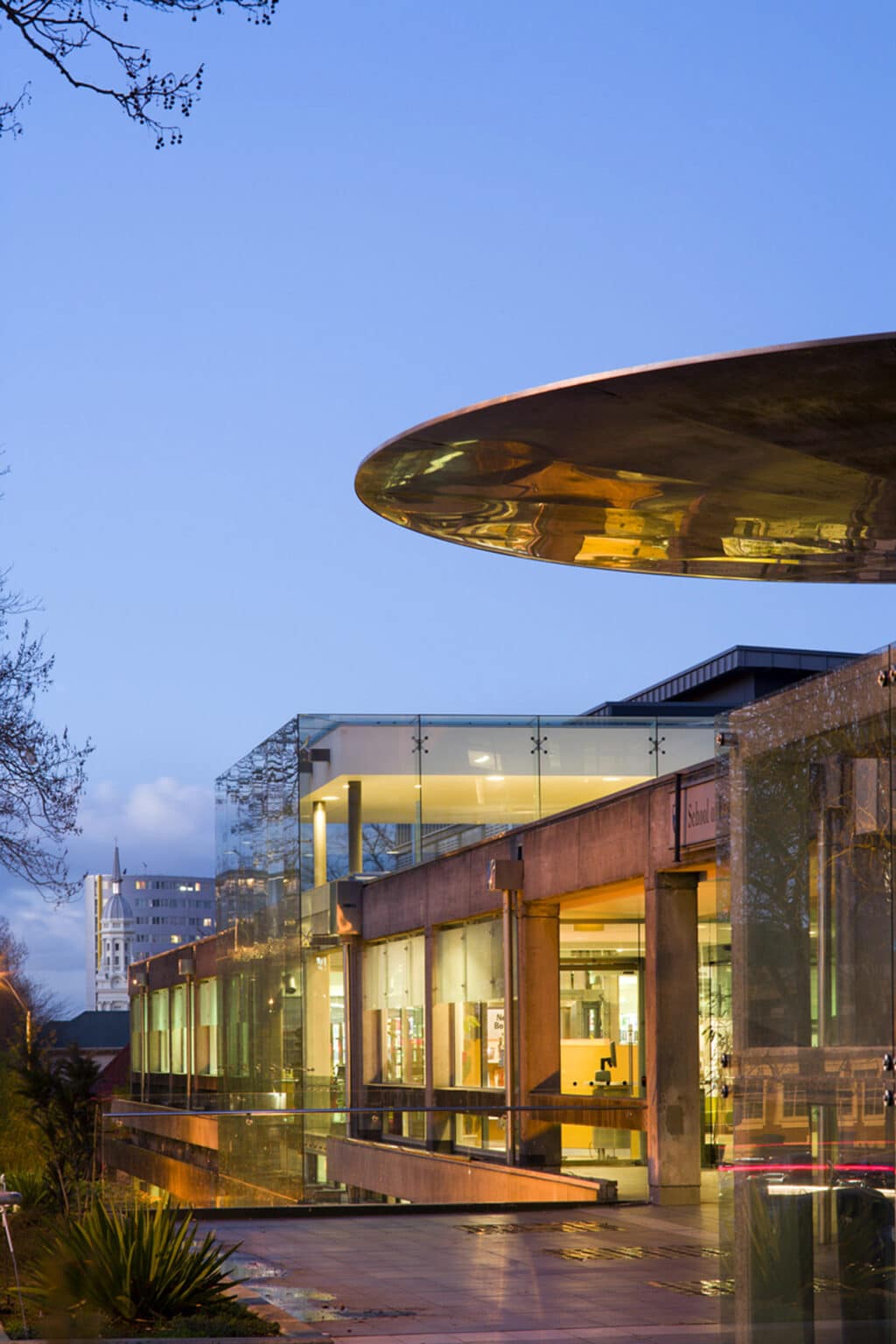 University of Auckland, School of Engineering Atrium & Theatre - Ashton ...