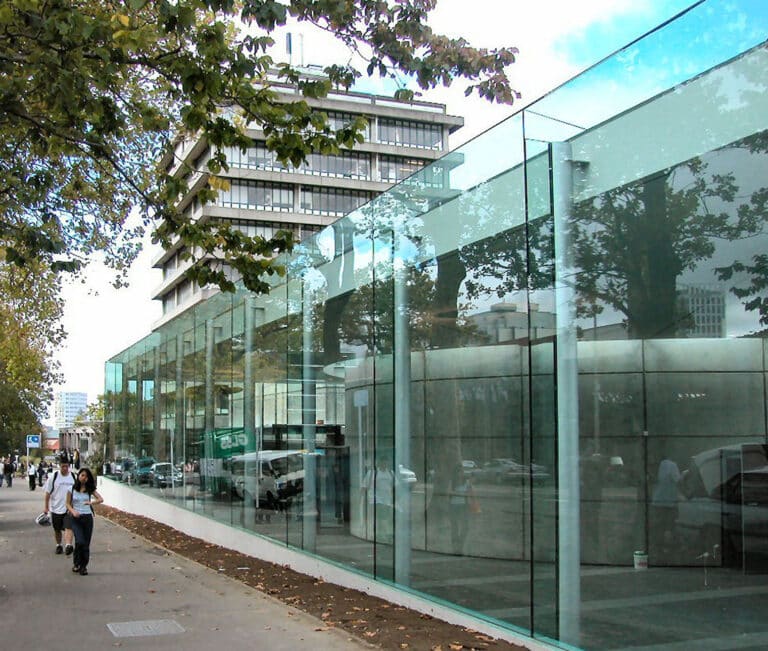 University of Auckland, School of Engineering Atrium & Theatre - Ashton ...